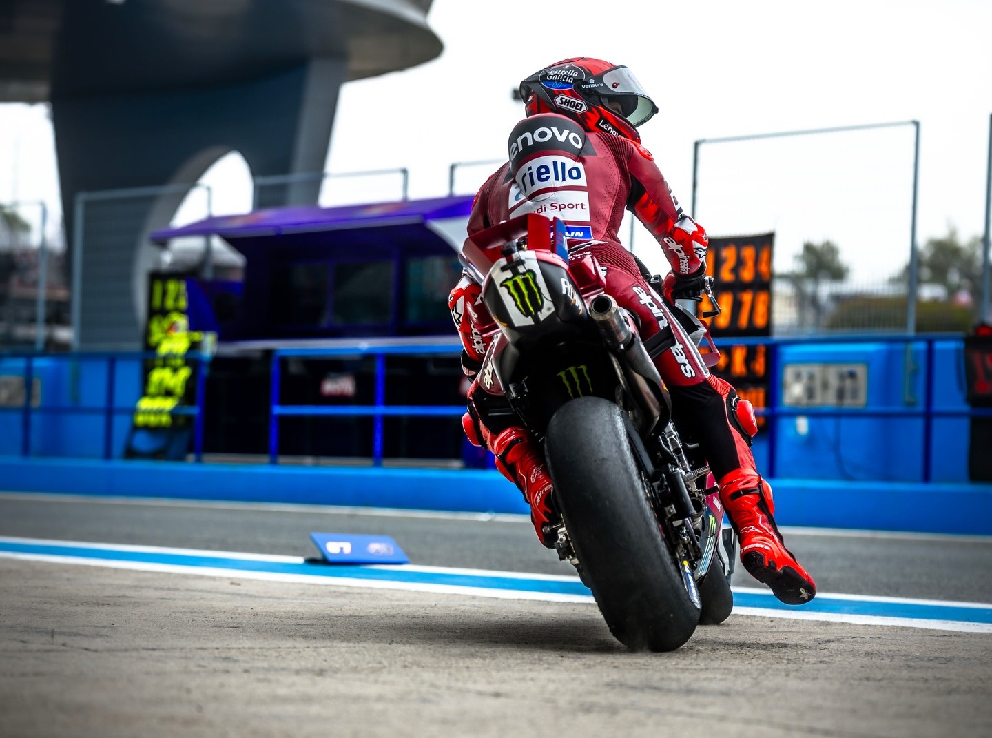 Krótsze treningi z jednym motocyklem? – MOTOGP.PL